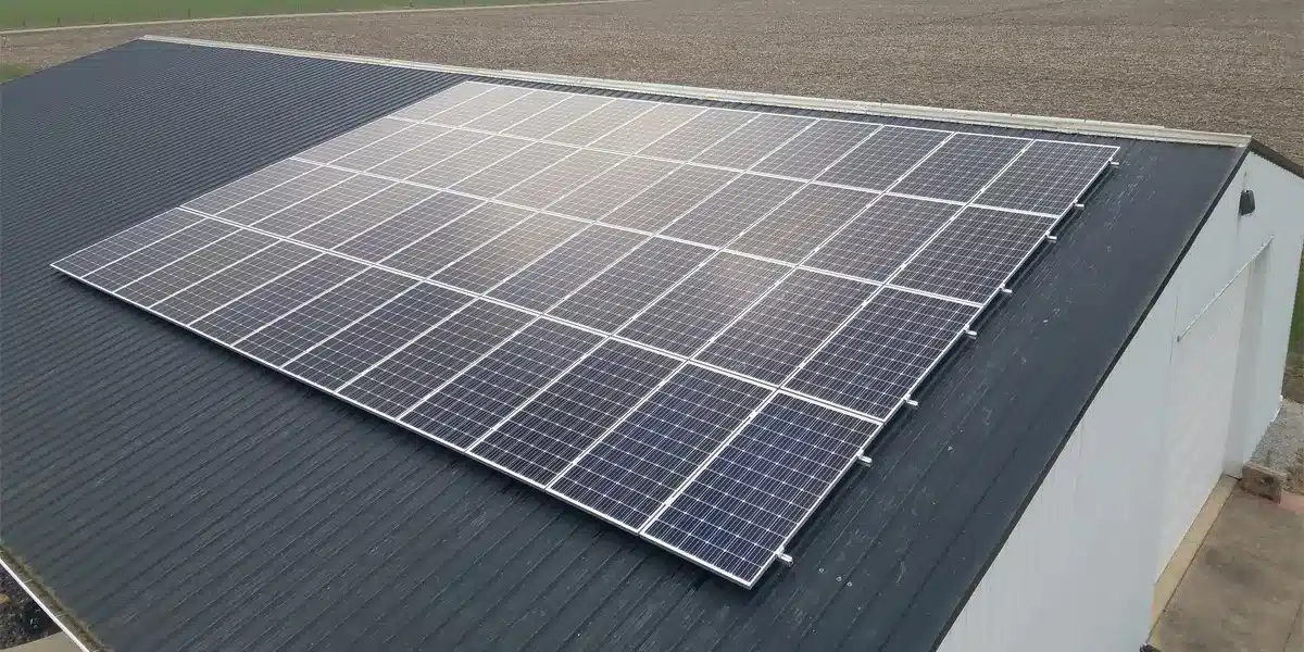 24.8 kW (DC) Residential Roof-Mounted Solar Panels in Dieterich, IL ...
